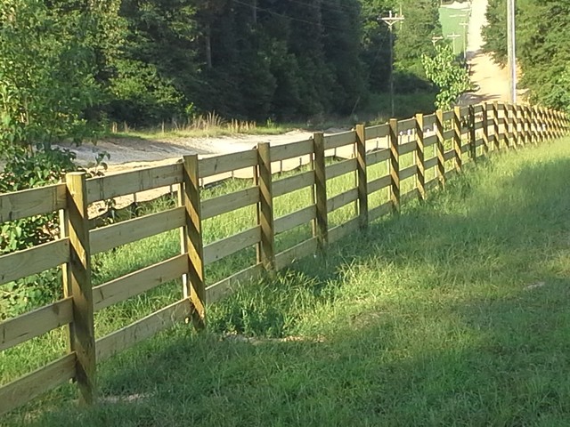 4 rail wood fence